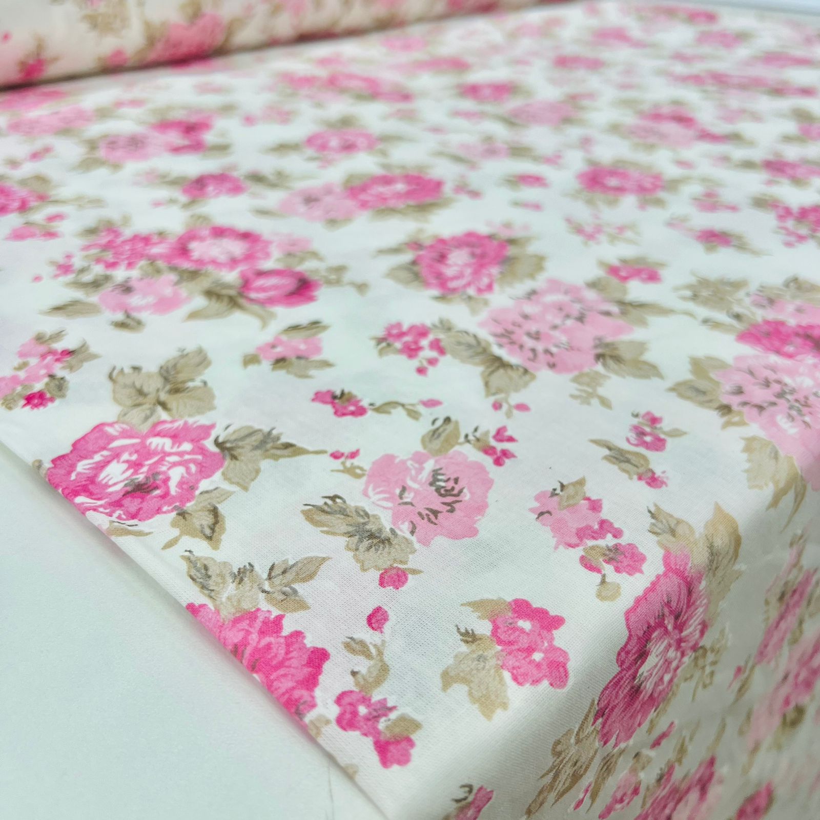 Tricoline Floral Lindo Rosa